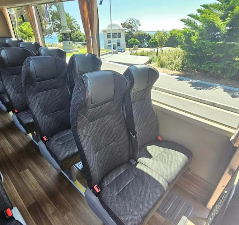 Phillip Island Hop-On Hop-Off Bus Tours | Phillip Island Tour Bus